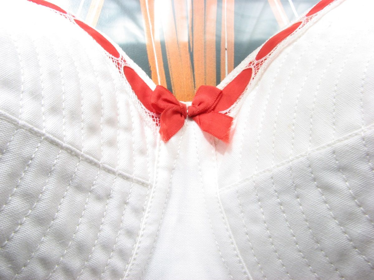 1950s Unicol White Cotton Bullet Bra~circle Stitch~red Ribbon~classic