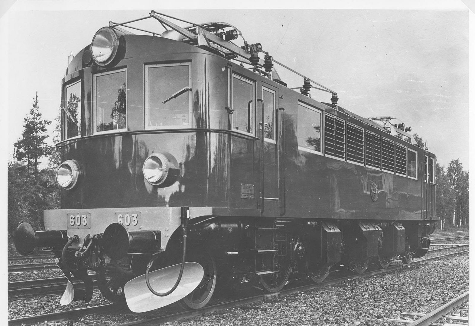 F-lok, skillnad mellan förserie och serielok. - Järnvägshistoriskt forum