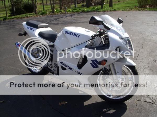 Post Pix of all custom painted Gixxer | Page 6 | Suzuki GSX-R ...