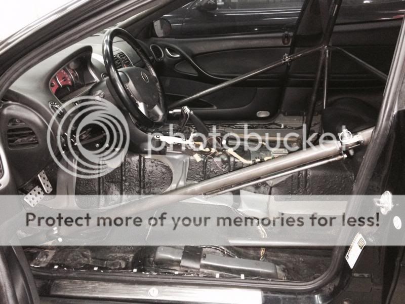 Another GTO rolls out with a cage, mini tubs and Gforce 9" | LS1GTO Forums