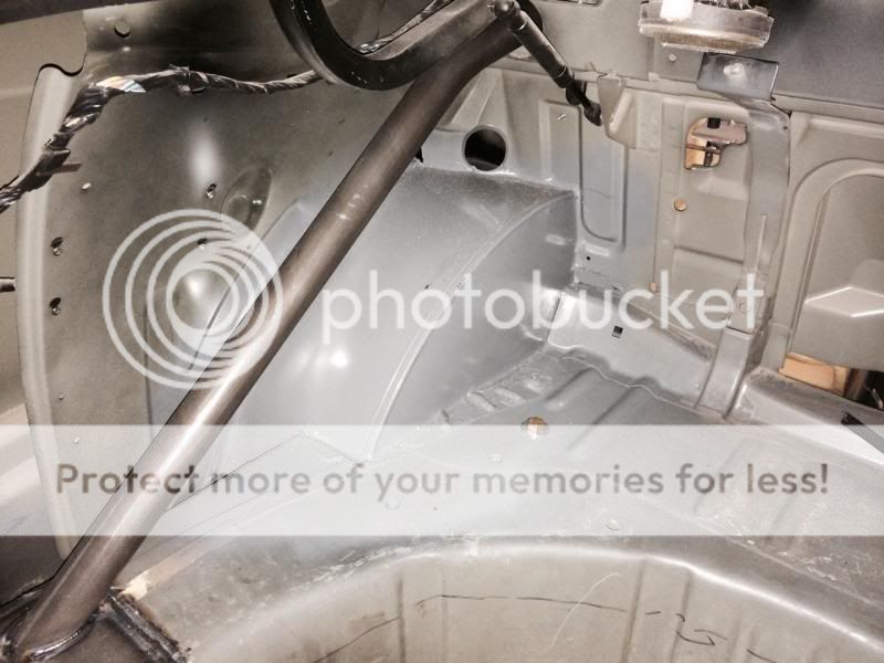 Another GTO rolls out with a cage, mini tubs and Gforce 9" | LS1GTO Forums